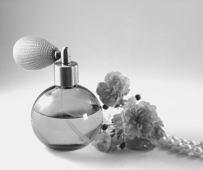 Can you smell a ghost? [What you should know] – Friendly Specter