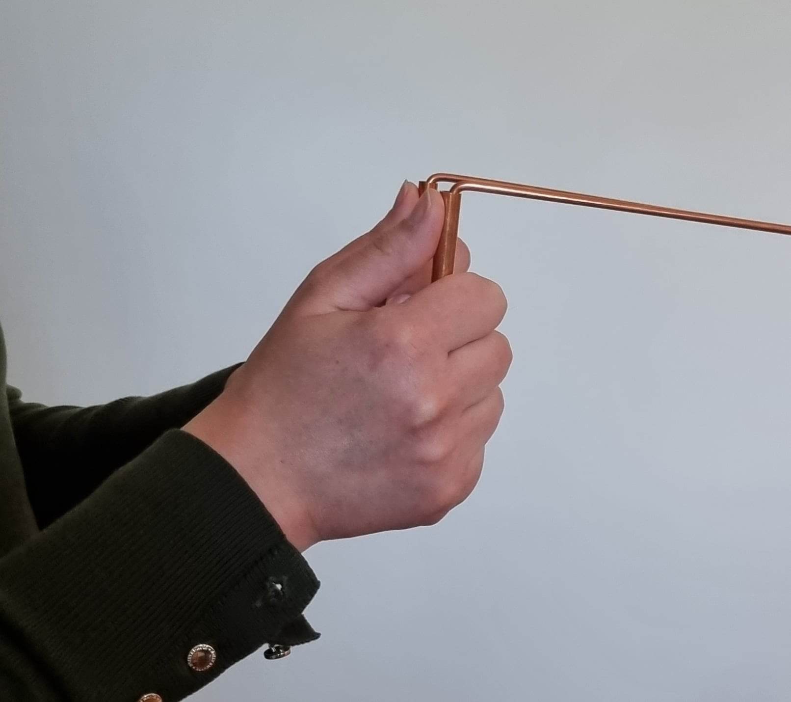 How to Locate a Spirit Portal using Dowsing Rods – Friendly Specter